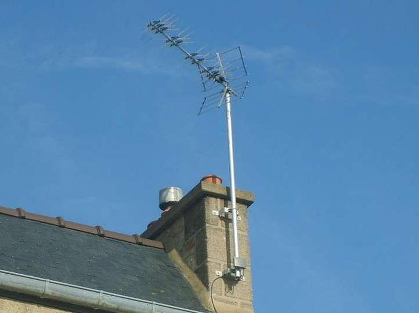 DENIS CHARRON : installation et dépannage antennes collectives à Saint ...